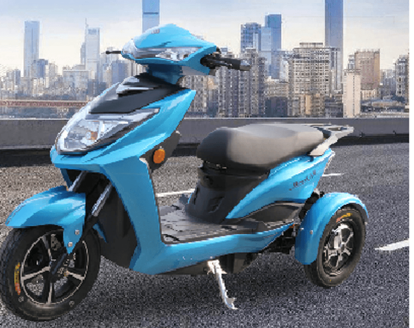 「私はこれで免許返納をします」 特定小型原動機付自転車『TK3A』、 販売から半年で受注台数約200台に到達 | モービルジャパン株式会社